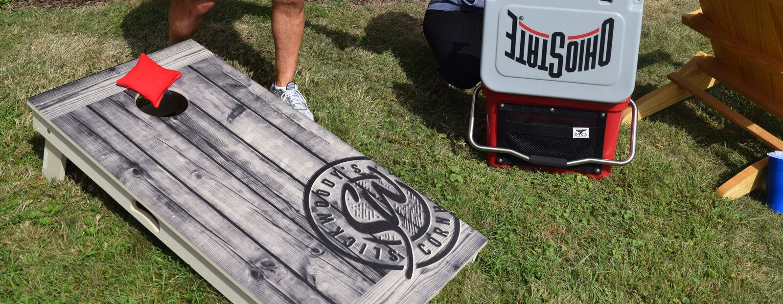 What Are the Best Features of a Portable Cornhole Set?